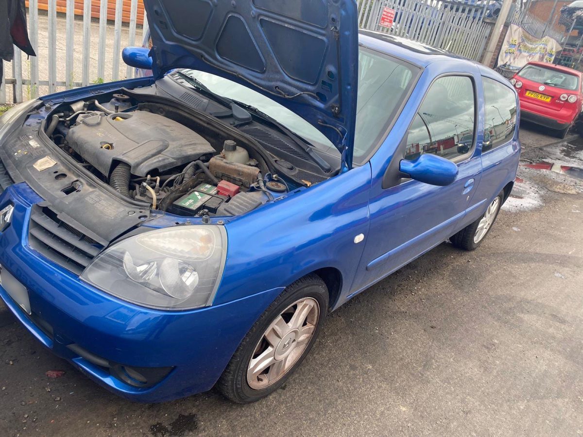 Renault Breakers & Scrap Yard | Scrap Cars & Spare Parts